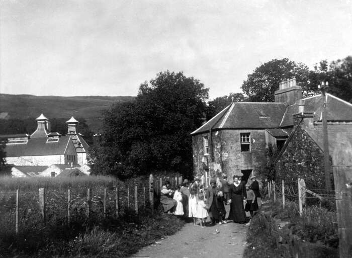 Carbost, home of Talisker Whisky | ScotlandsPeople