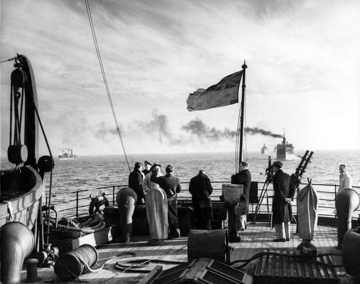 Merchant ship convoy, 1939-1945 | ScotlandsPeople