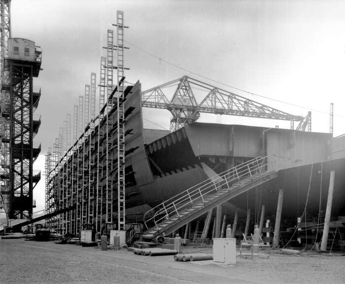 RMS Queen Elizabeth 2 under construction, 1966 | ScotlandsPeople