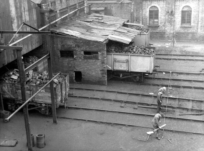 Picking tables buildings at Glencraig Colliery, 1950s | ScotlandsPeople