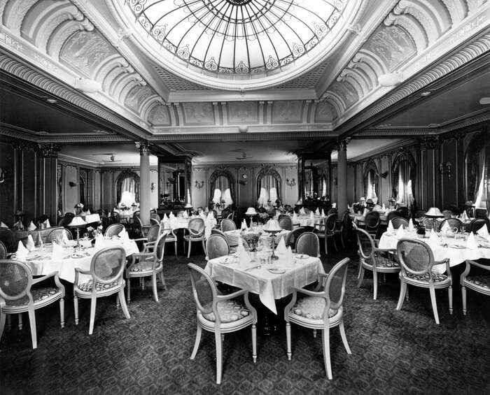 Blue Star Line ocean liner SS Avila Star: Dining Saloon, Upper Deck ...