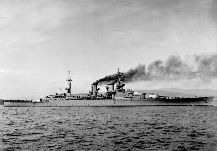 HMS Repulse, Royal Navy Reknown-Class Battlecruiser at sea on the Clyde ...