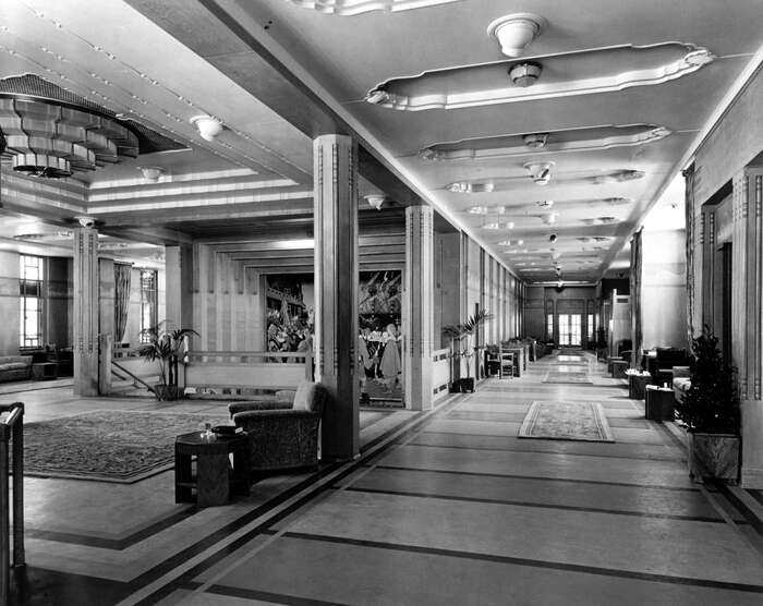The Main Entrance and the Mall on the Lounge Deck of the Canadian ...