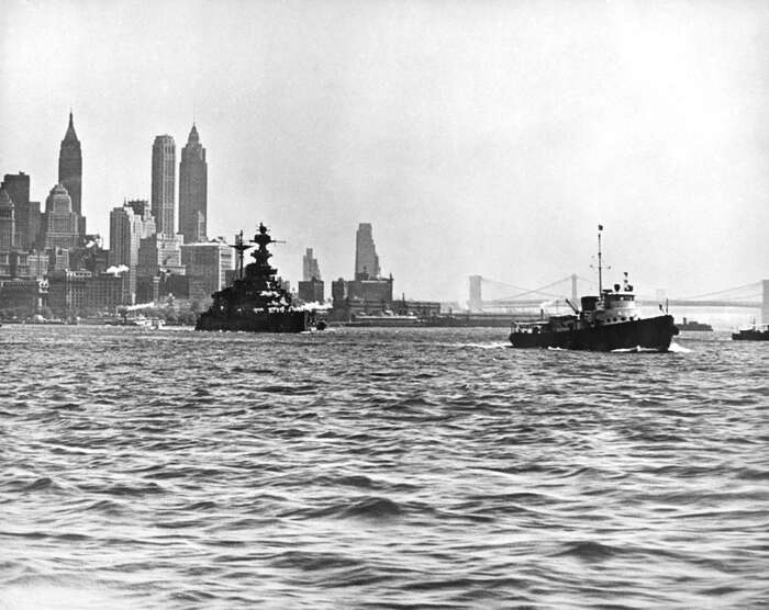 HMS Malaya leaving New York harbour | ScotlandsPeople