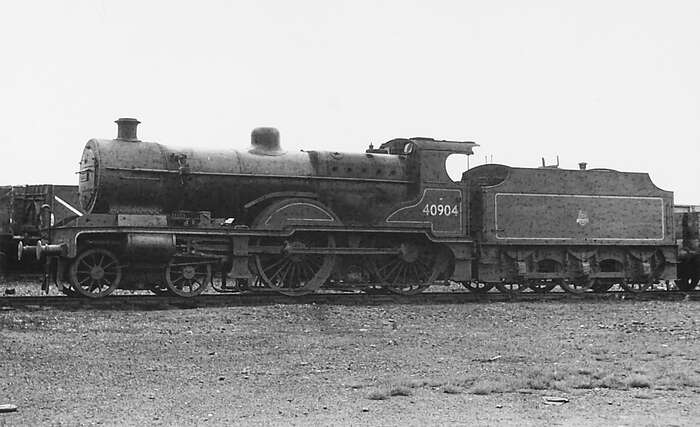 LMS 4P Compound 4-4-0 Class passenger Locomotive No. 40904 ...